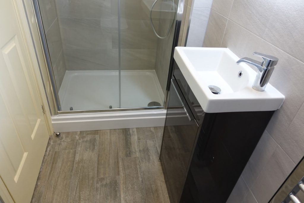 A Small Ensuite Supplied and Fitted in Kenilworth | Earlsdon Bathrooms ...